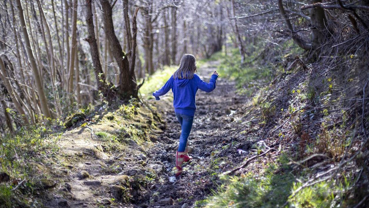 Local Notes: Teen girls adventure walk, a puzzling time and sponsored ...