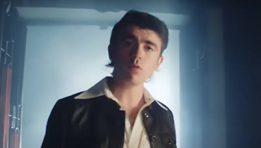 WATCH: British pop sensation Declan McKenna rocking out in Waterford ...