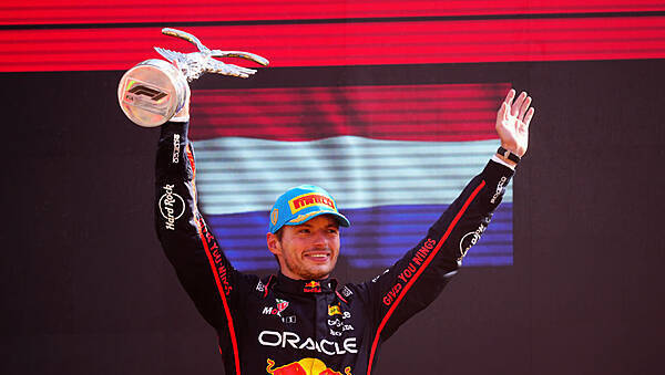 @val2legit only fans barbie is petite and stacked; Zoey is